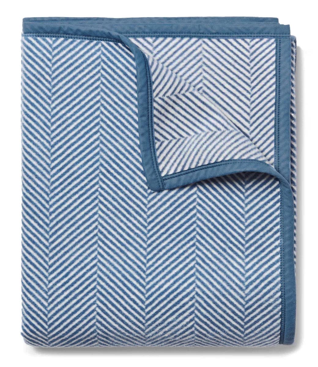 Harborview Herringbone Cornflower Blanket – Gansett Outfitters